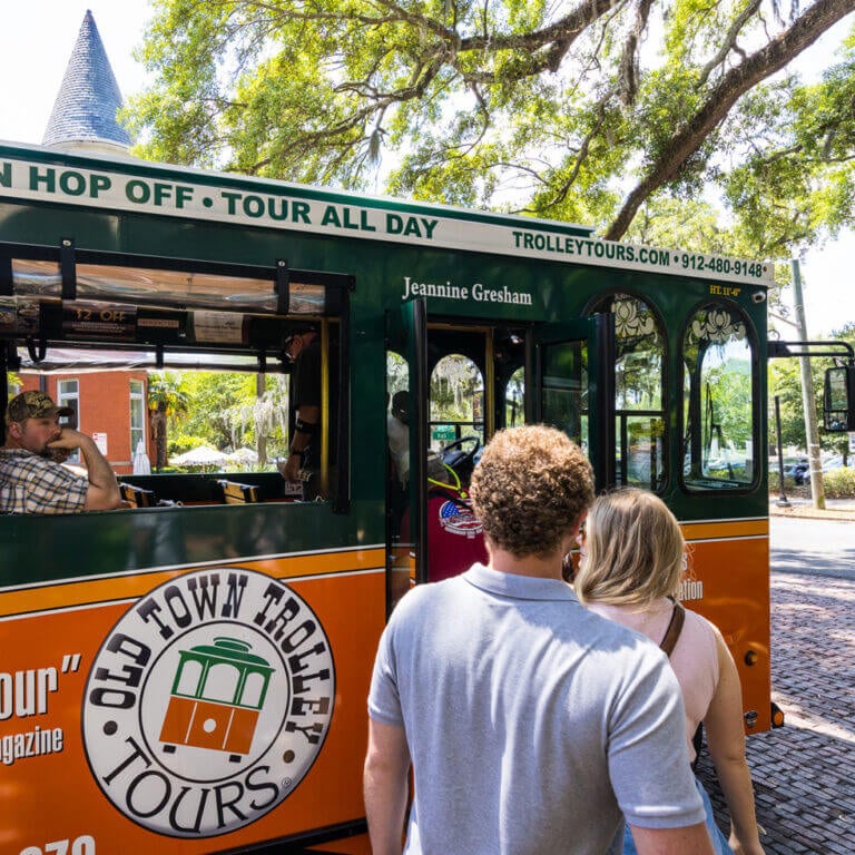 8 Must-See Stops on the Savannah Trolley Tour | Cove Communities